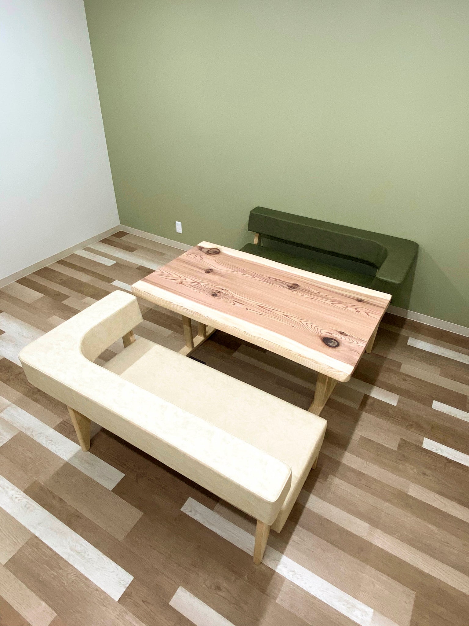 ボーダーソファ・2seater-L（左） | カフェ用家具・業務用家具の専門店 kagupot(カグポット)